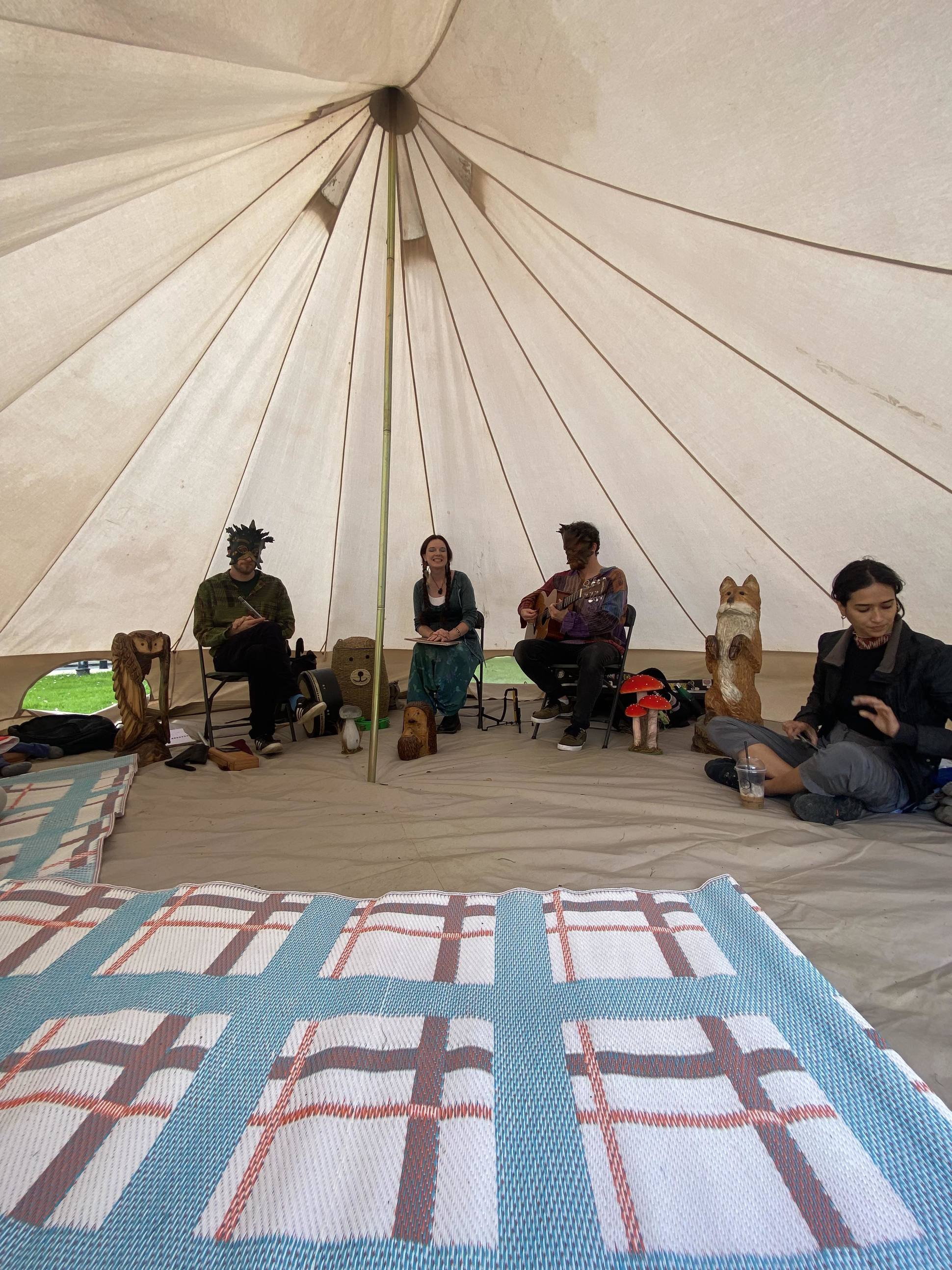 GALLERY: Thousands enjoy Féile na hAbhann on Lagan walkway