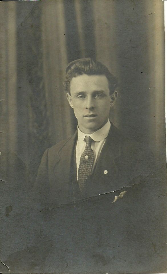 New book explores effect of 20s pogroms on the Market