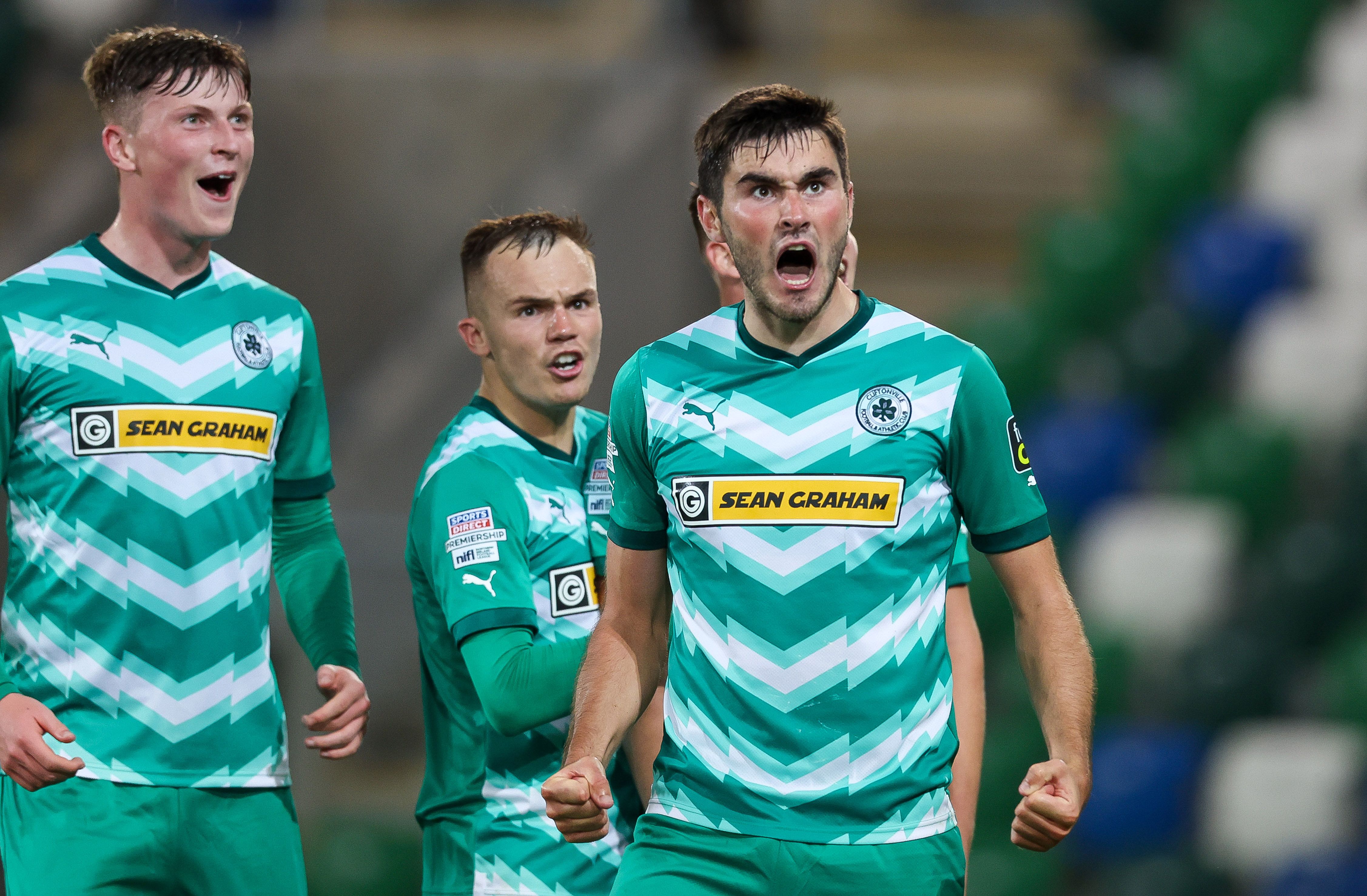 NIFL Premiership: Linfield go top as Reds suffer first defeat of the season